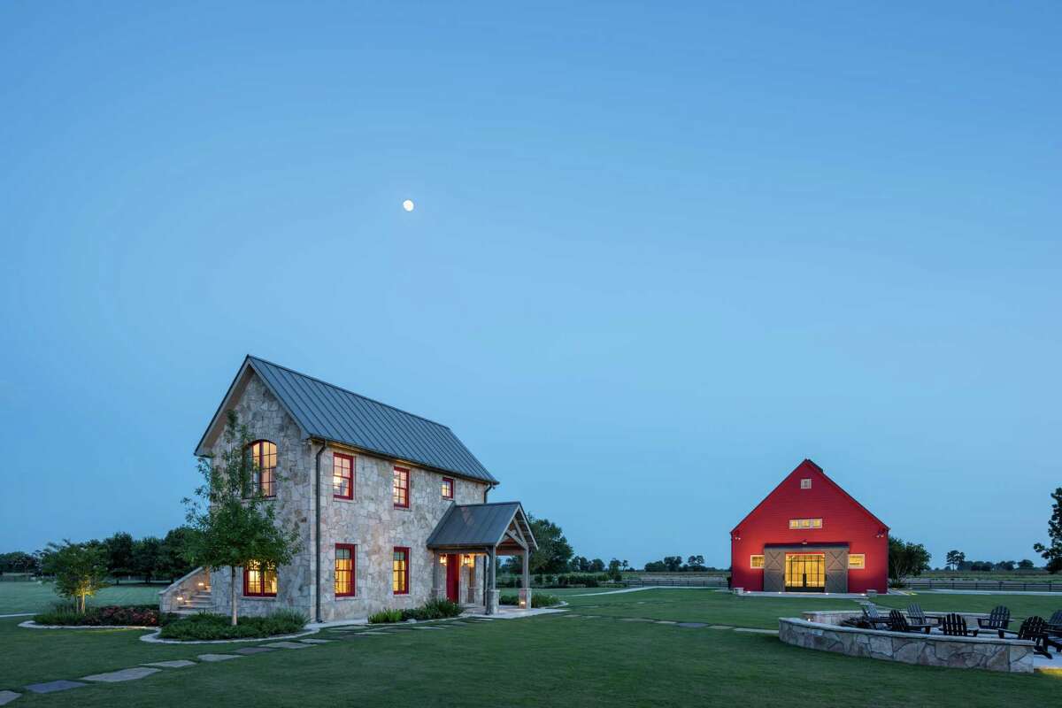 At this Waller home, the golf course is the crown jewel