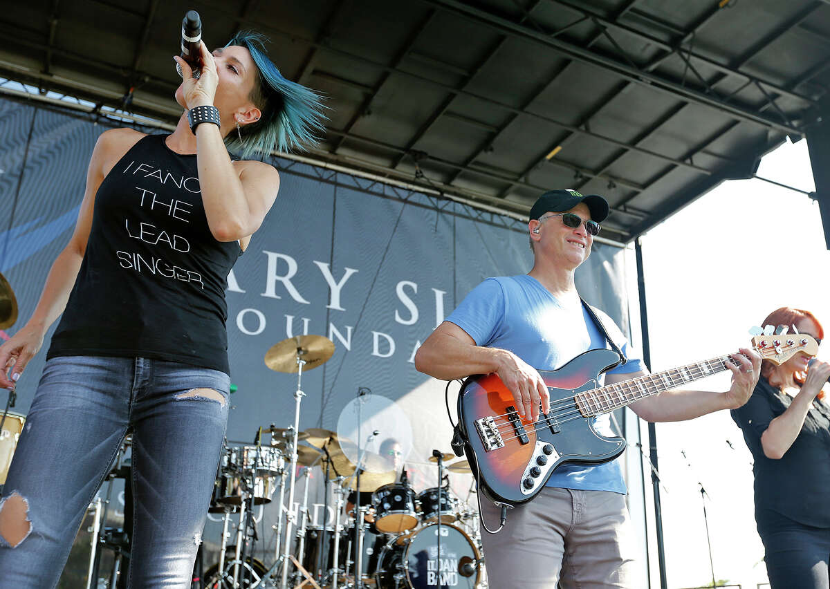 Sinise will headline concert for Harvey relief