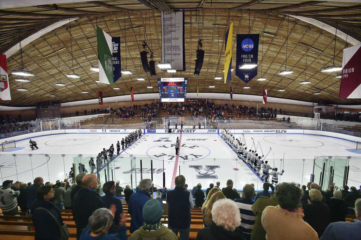 Yale hockey team carries on with coach Keith Allain in Germany