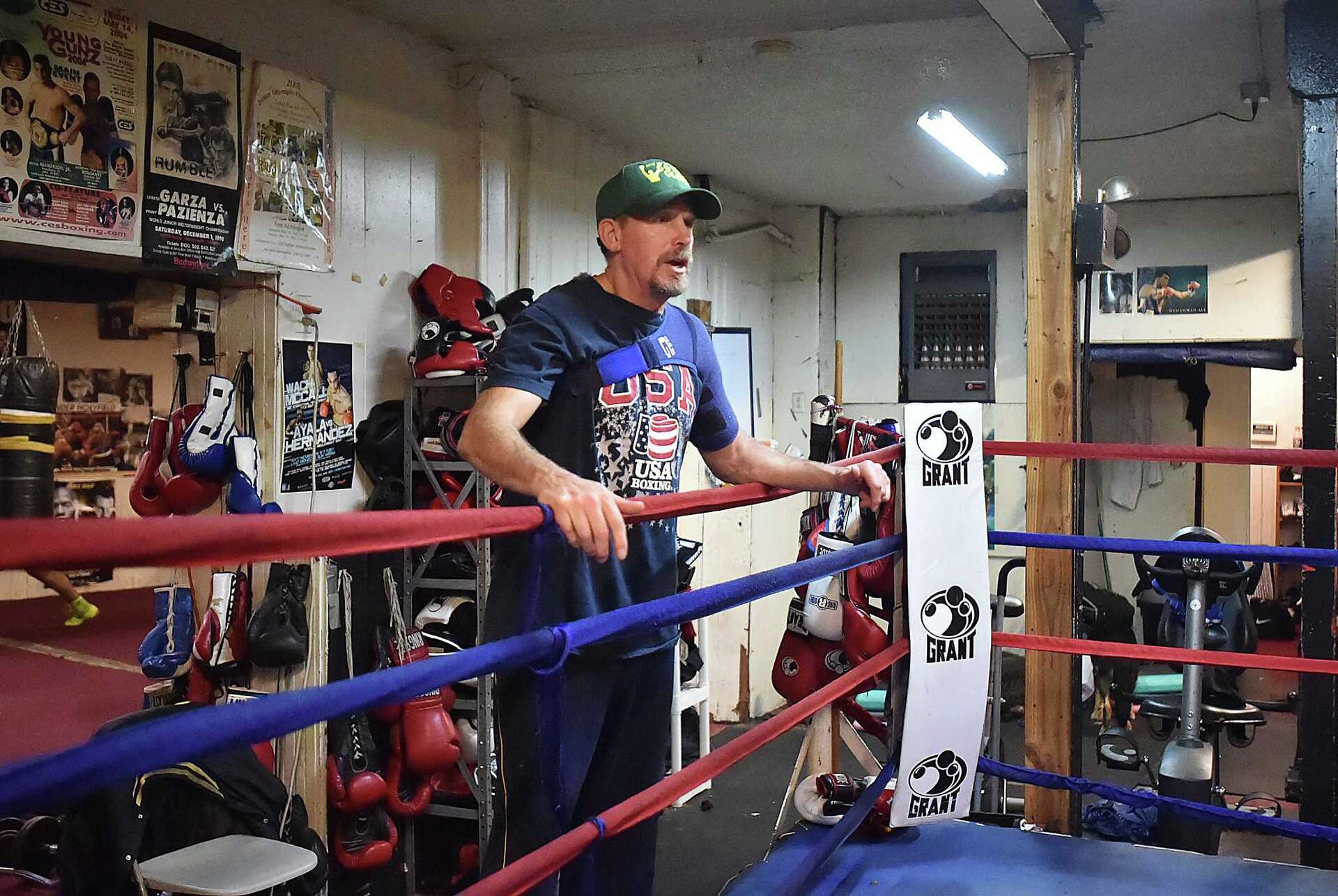 Brian Clark, New Haven boxing ring owner, dies at 67