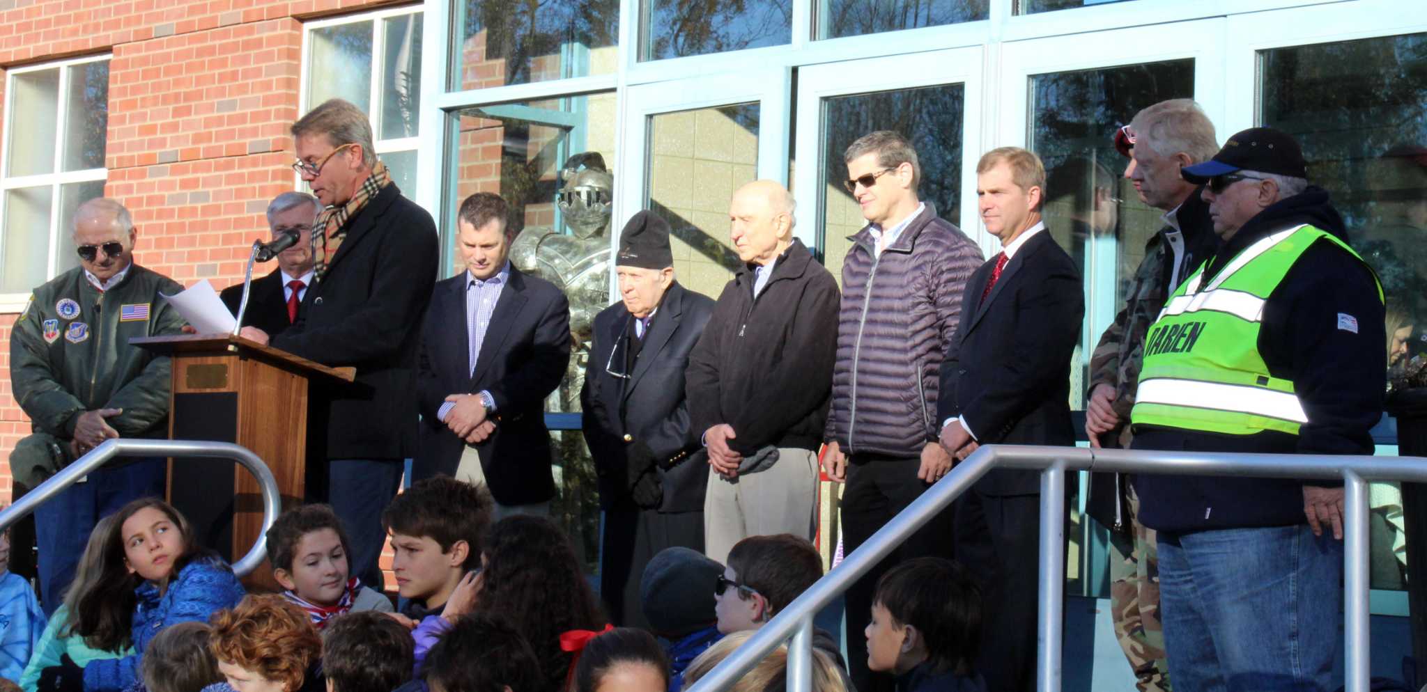 Royle School honors its veterans