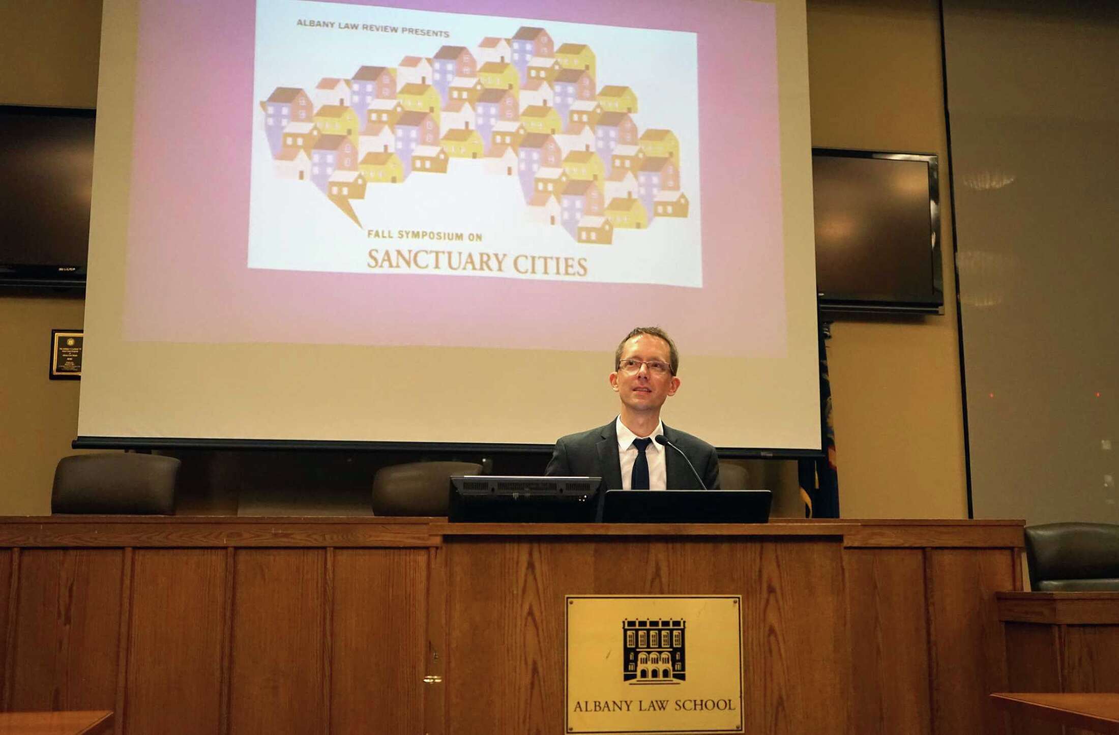 Albany Law holds symposium on sanctuary cities