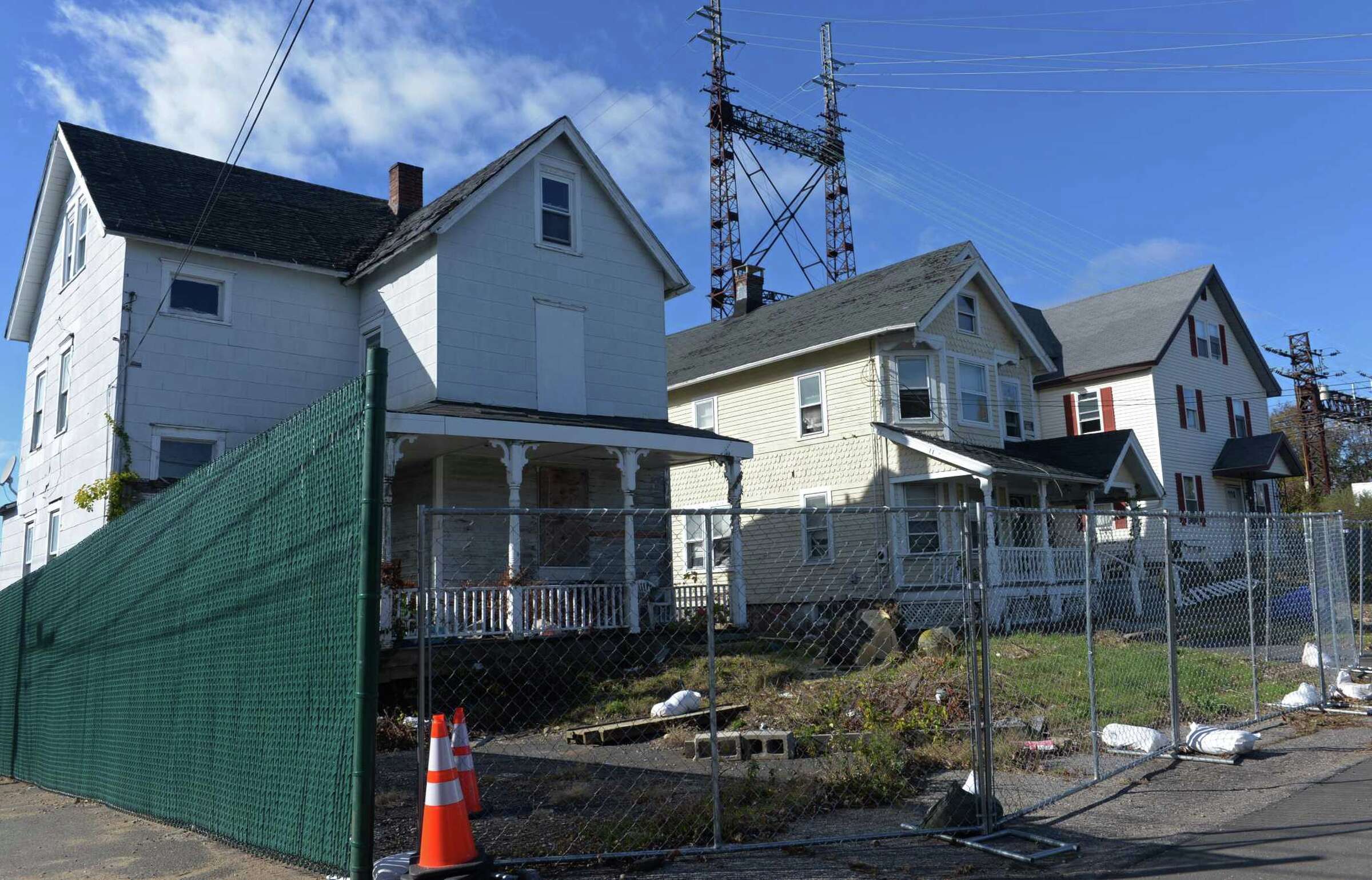 Archaeological study looks for signs of Native American fort at Walk ...