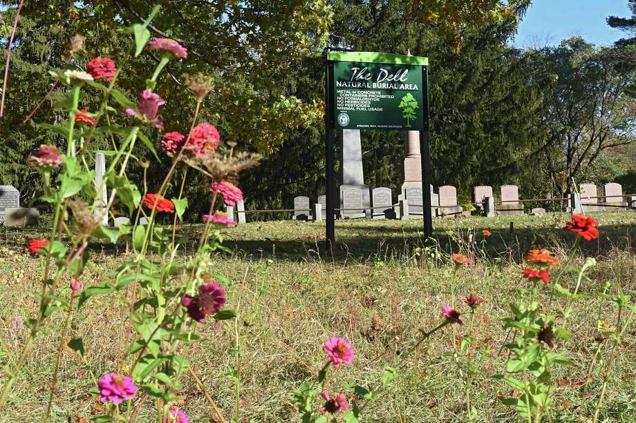 Glenn Alan Cheney: Connecticut needs a ‘green’ cemetery - Connecticut Post