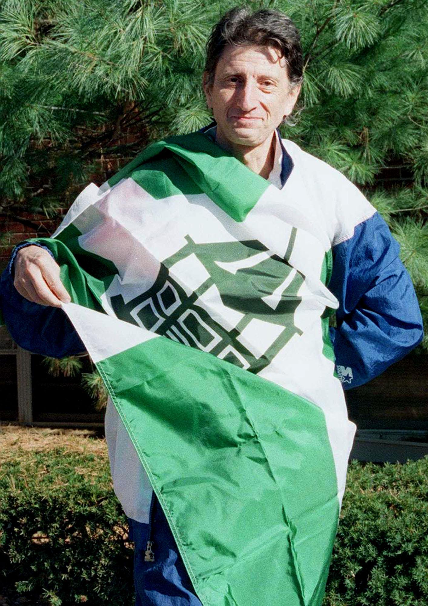 New Milford honors Peter “Flag Man” Orenski on Veterans Day