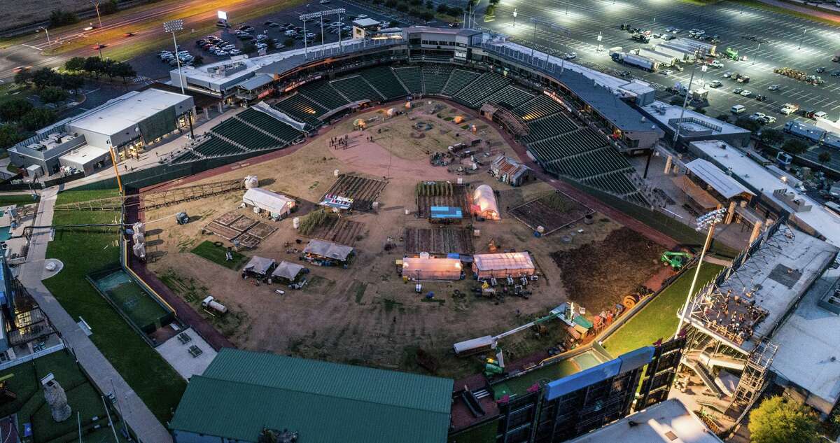 'Fear the Walking Dead' filming may have turned a Round Rock baseball ...