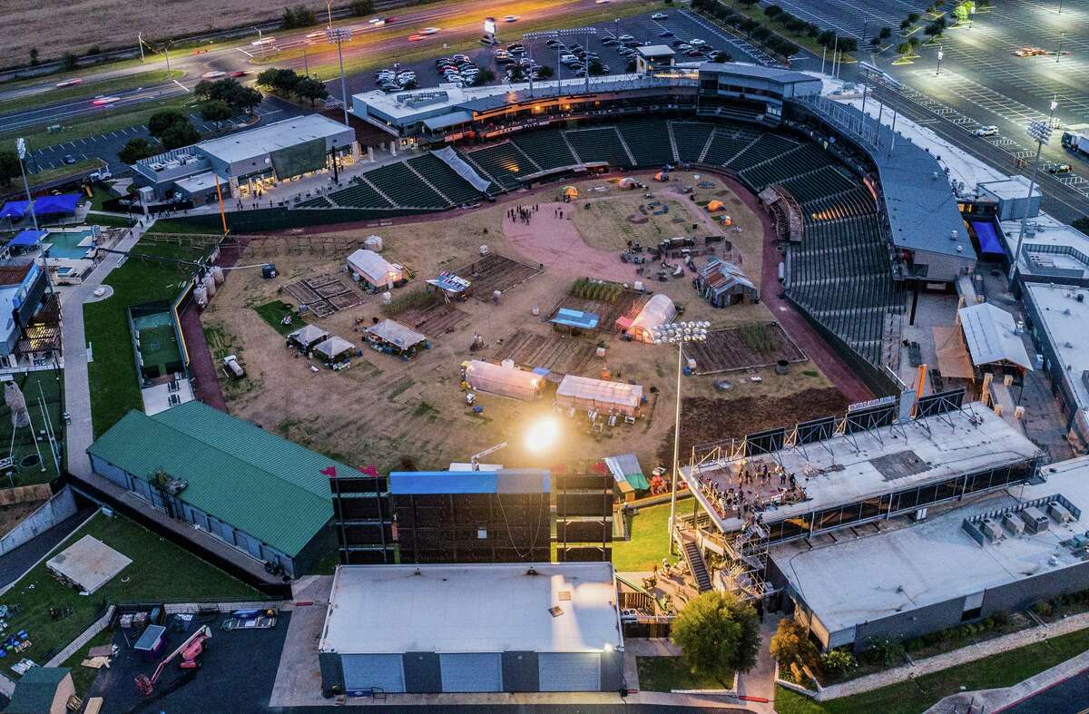 'Fear the Walking Dead' filming may have turned a Round Rock baseball ...