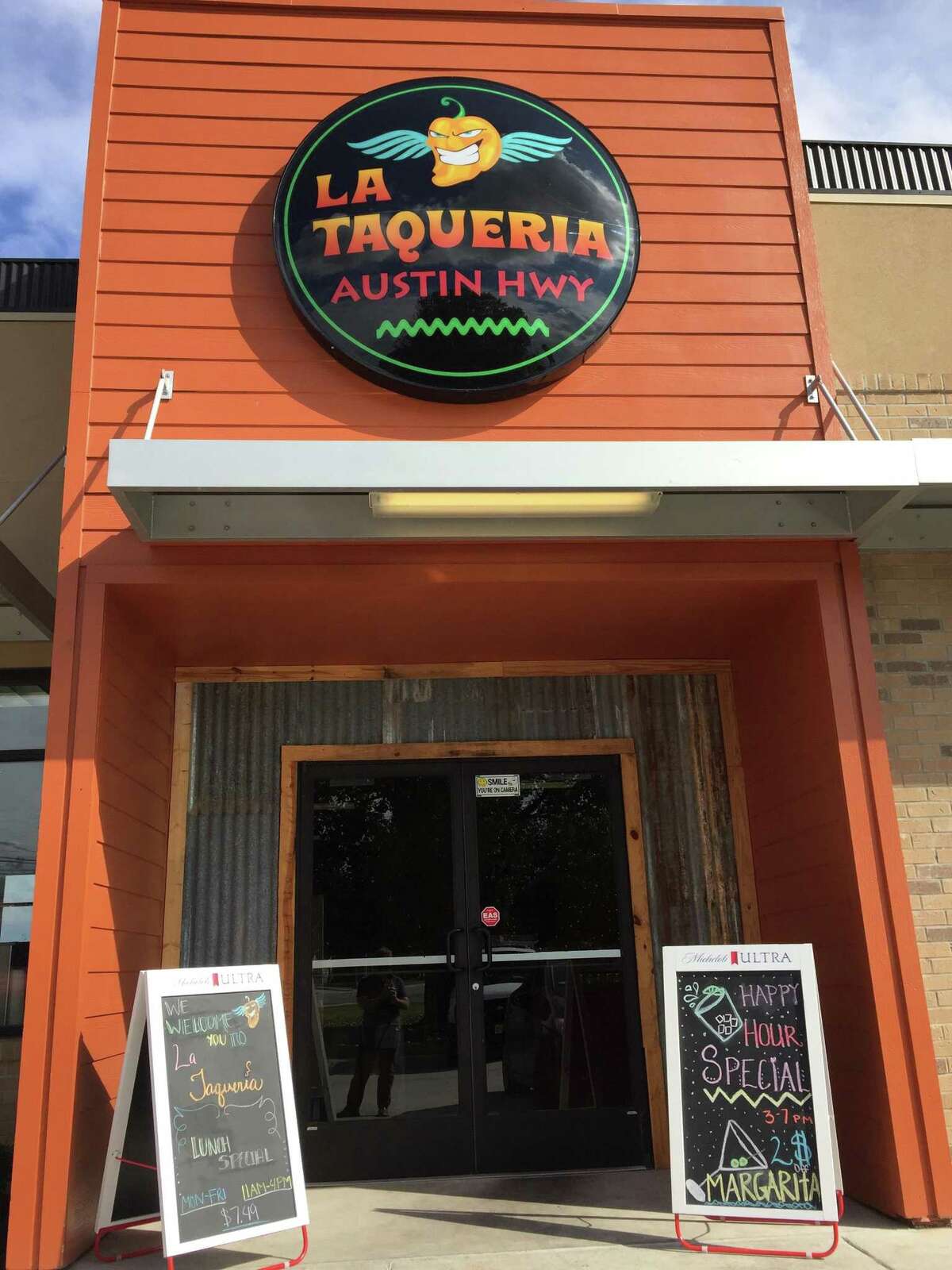Review La Taqueria Austin Hwy Satisfies With Tex Mex Staples