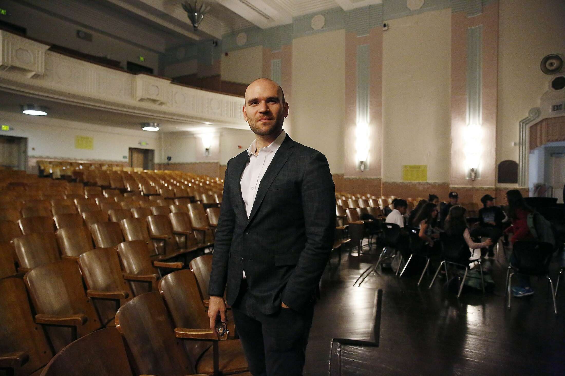 Tenor Michael Fabiano’s passion for opera, education, meet in ArtSmart