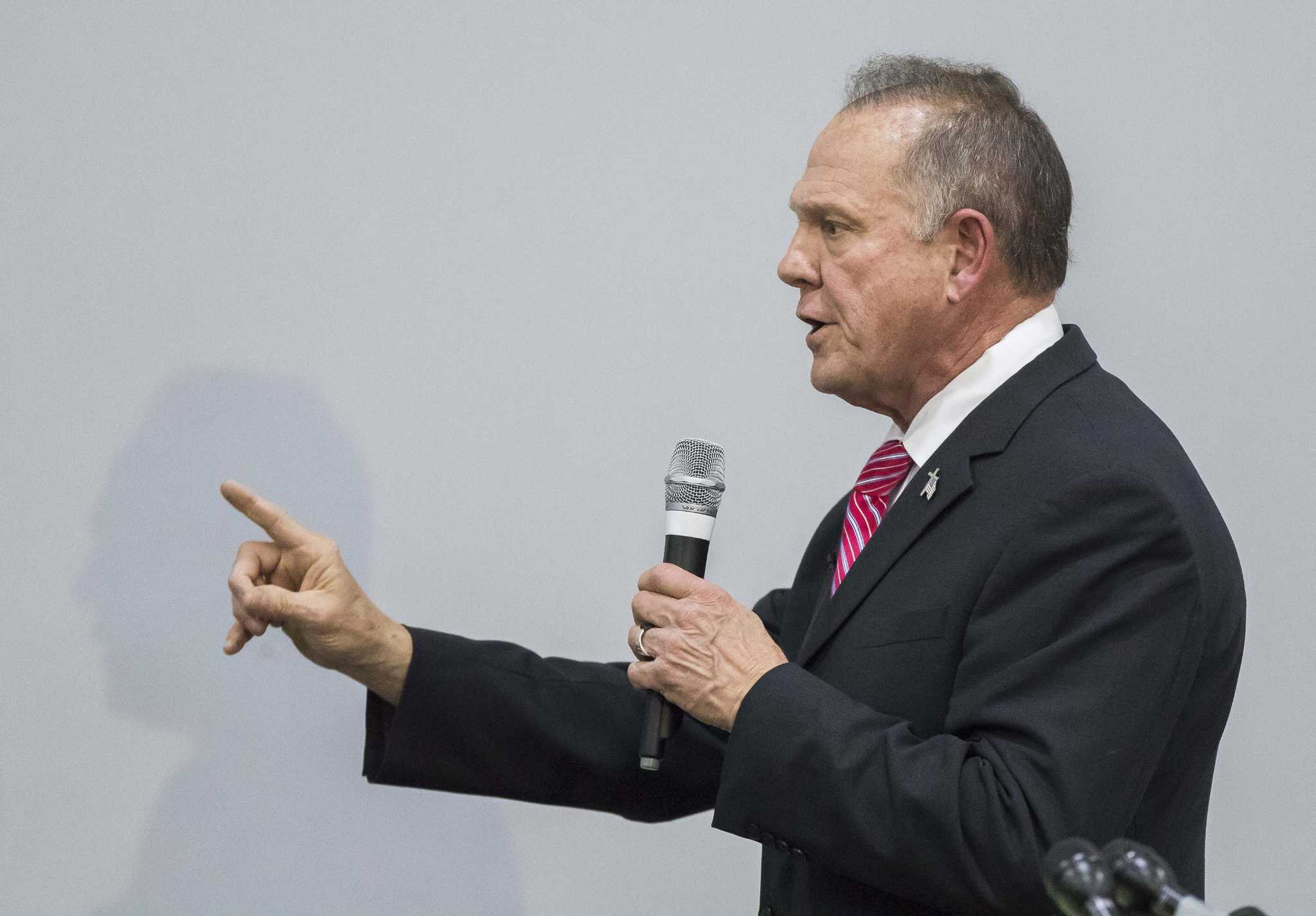 Gov. Abbott calls Moore sex-abuse allegations ‘disgusting,’ says he ...