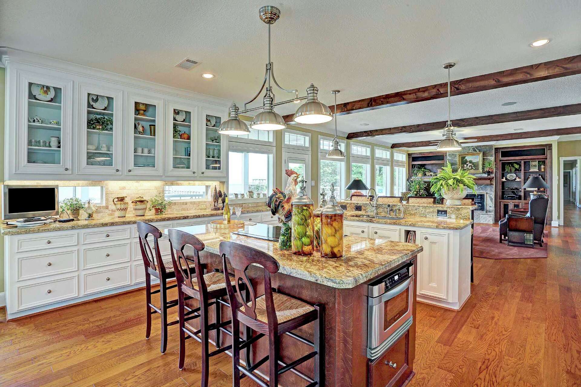 Couple who love the water beef up Kemah home as full-time residence