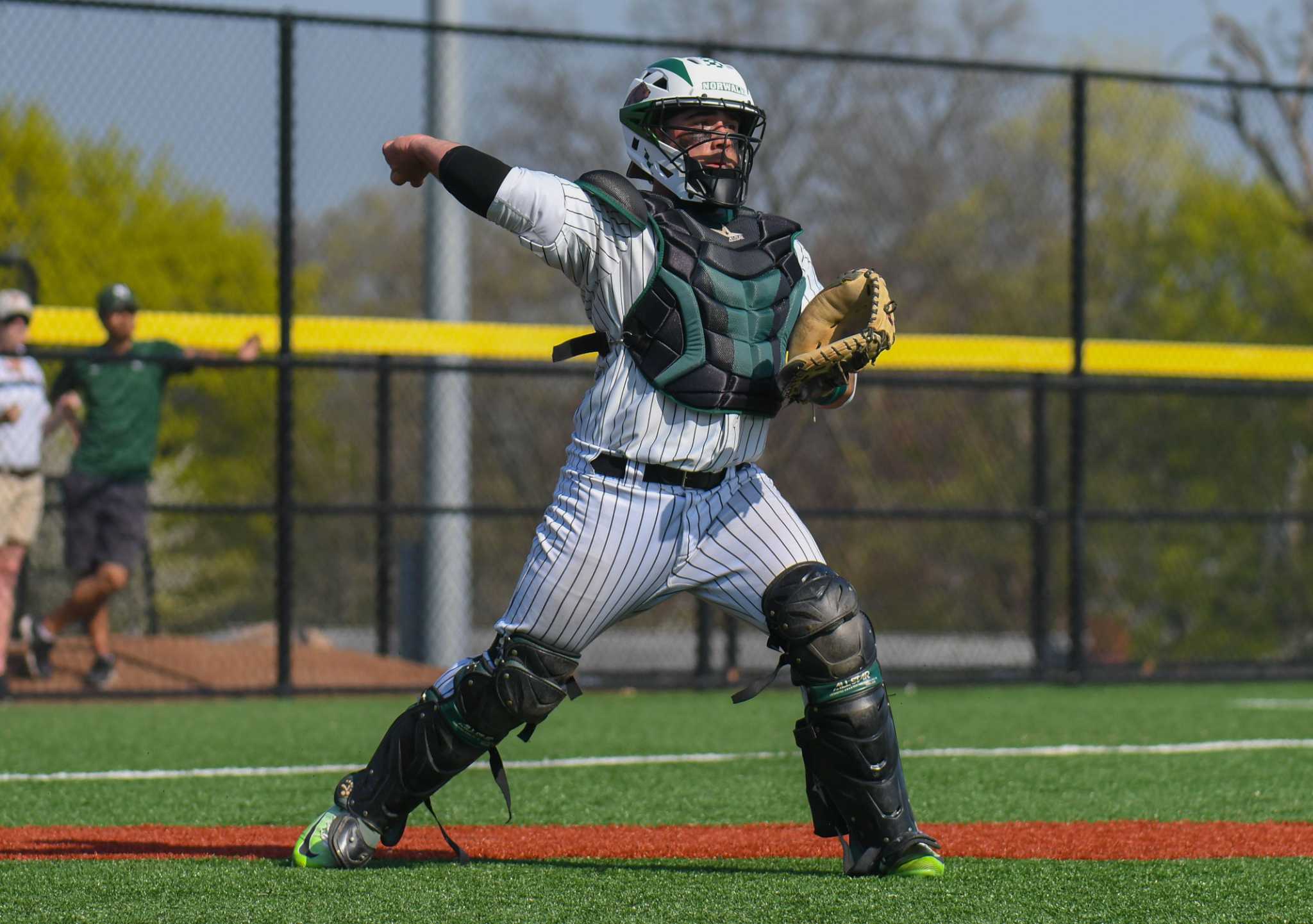 Monteiro commits to Central Connecticut