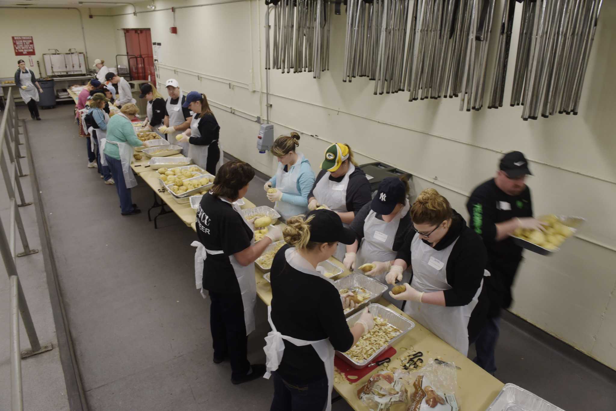 Photos: Prepping for annual Thanksgiving Community Dinner