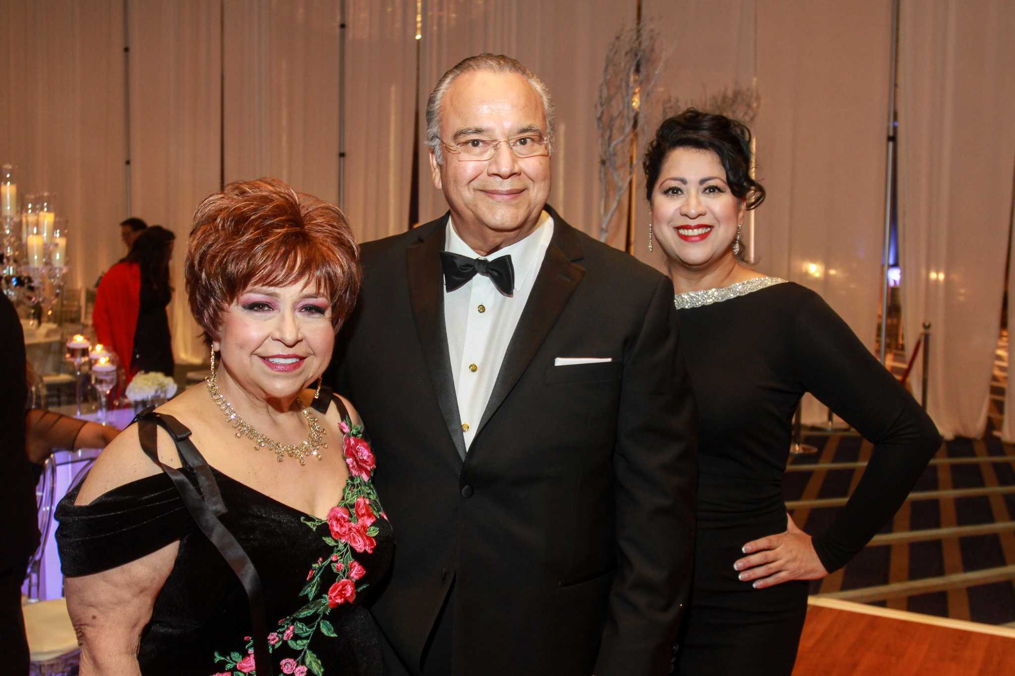 Hispanic Chamber toasts 40 years at gala