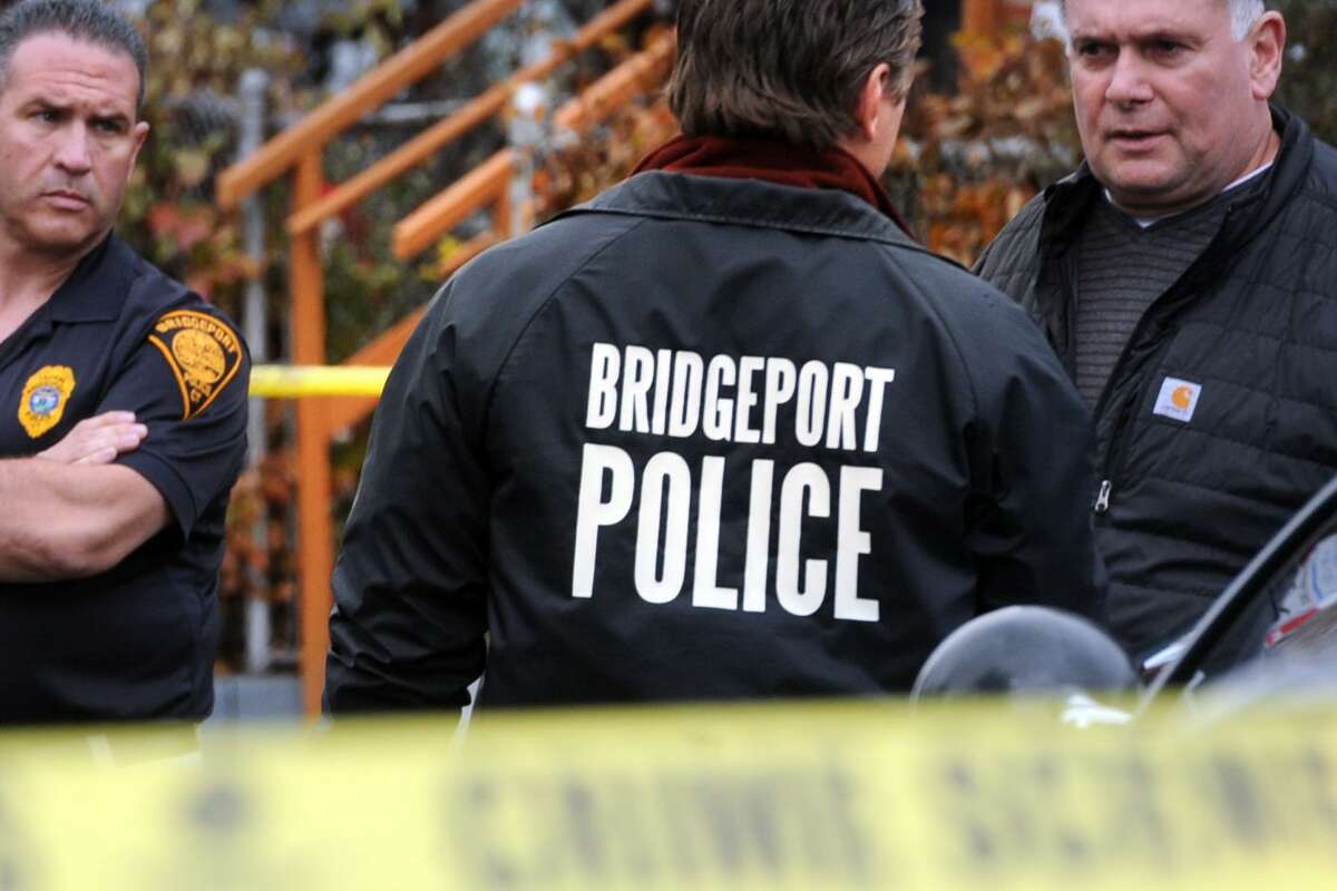Bridgeport cops tangle over letter of the law
