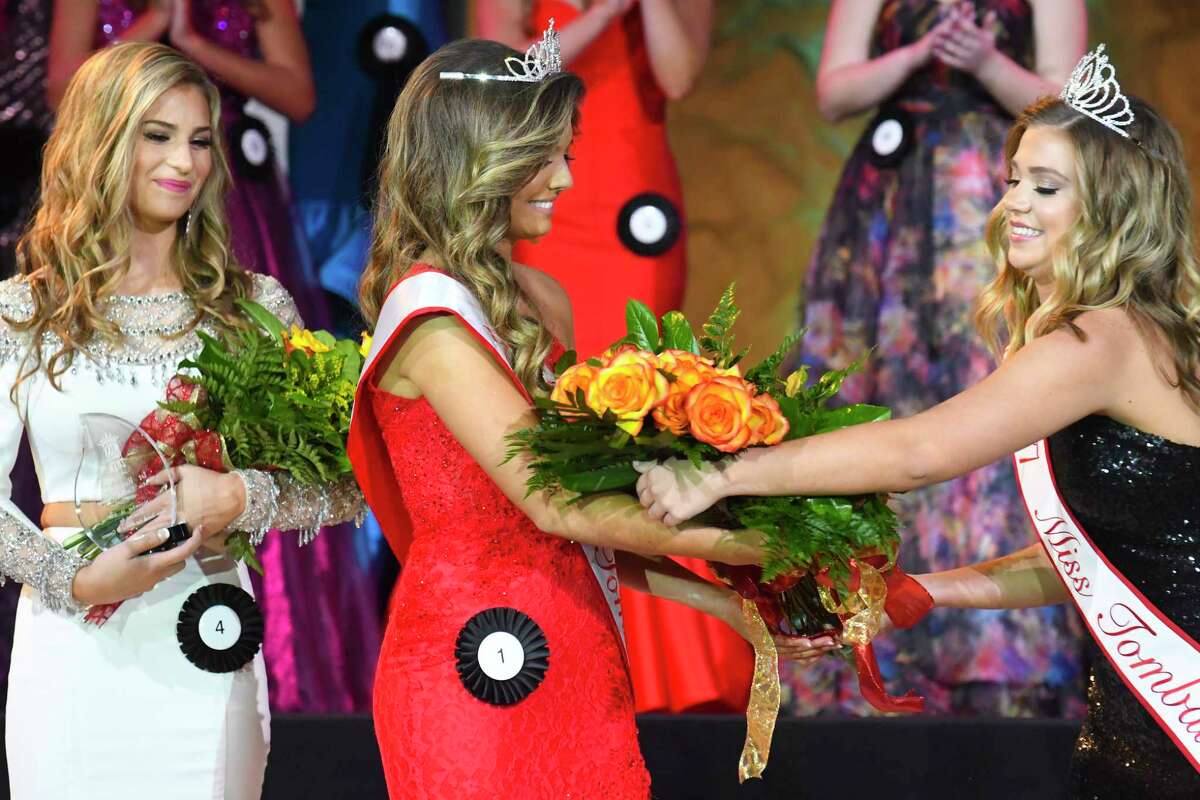 Tomball kicks of holidays with parade, beauty pageant