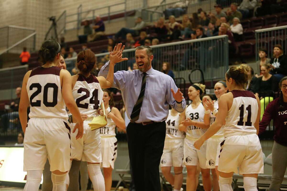 Trinity women’s hoops welcomes the pressure