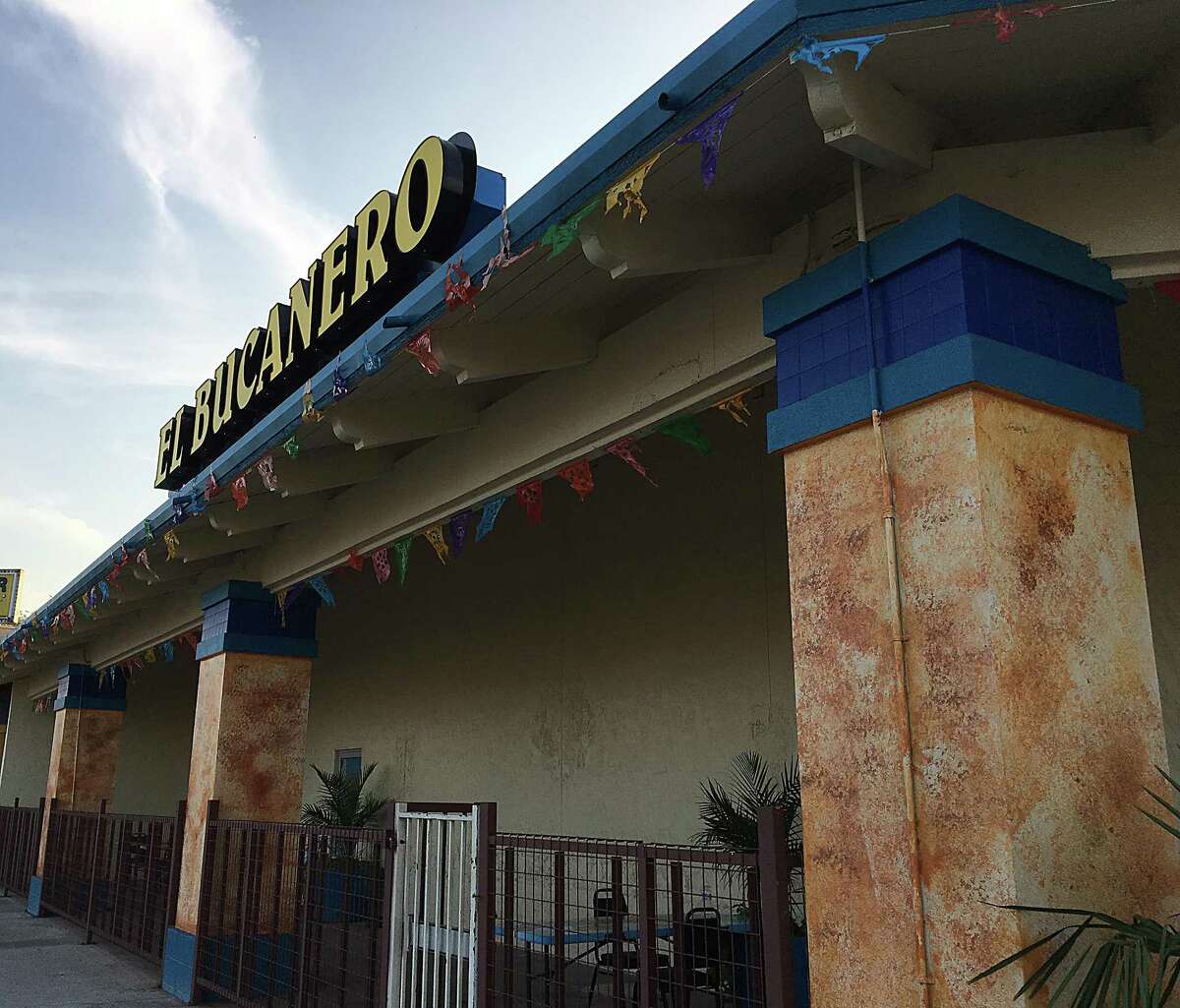 El Bucanero