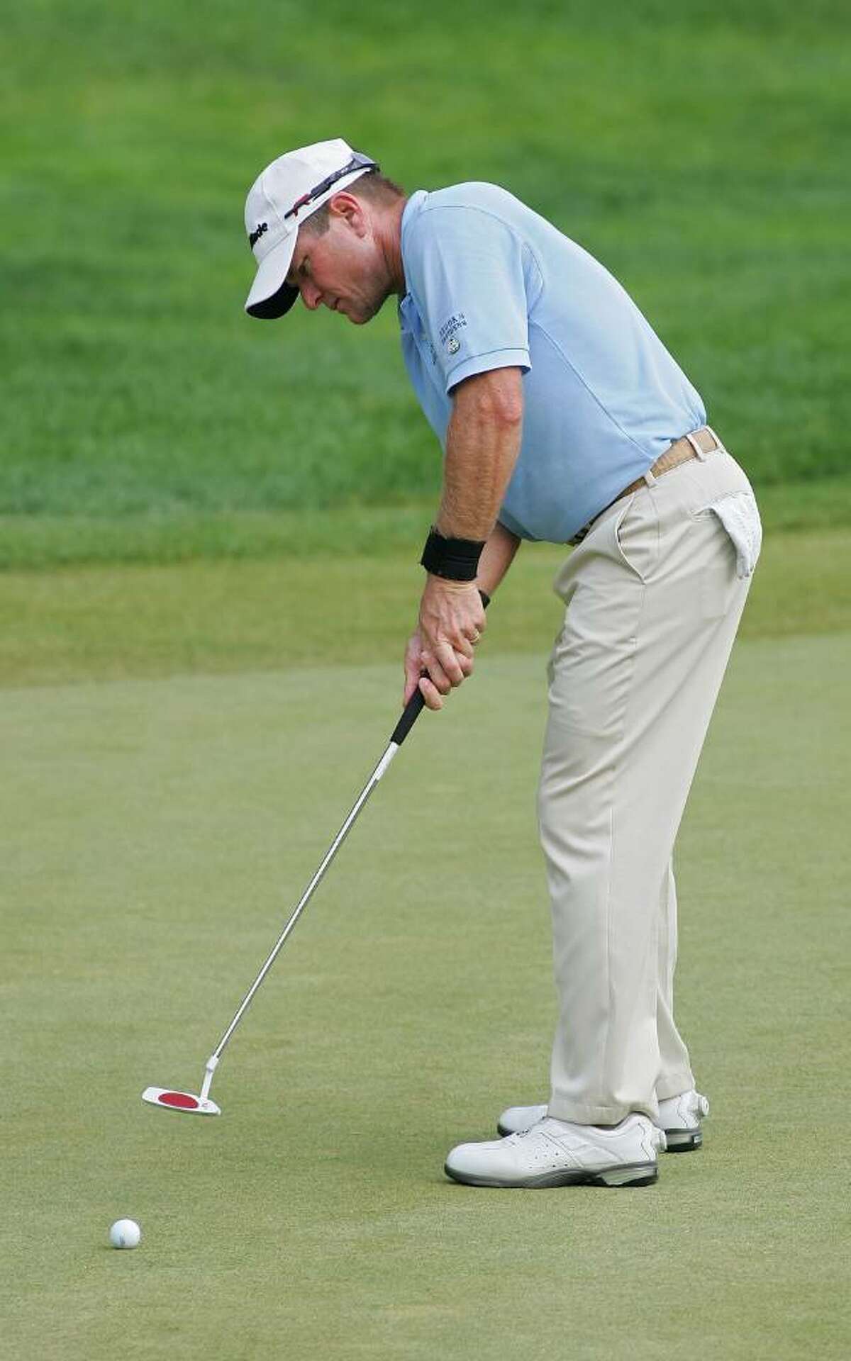 Watson roars back at Travelers, wins first Tour title in two-hole playoff