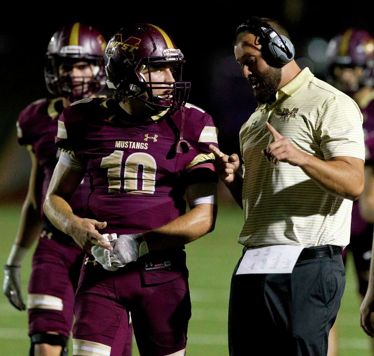 FOOTBALL: Magnolia West heads to Waco to face Temple