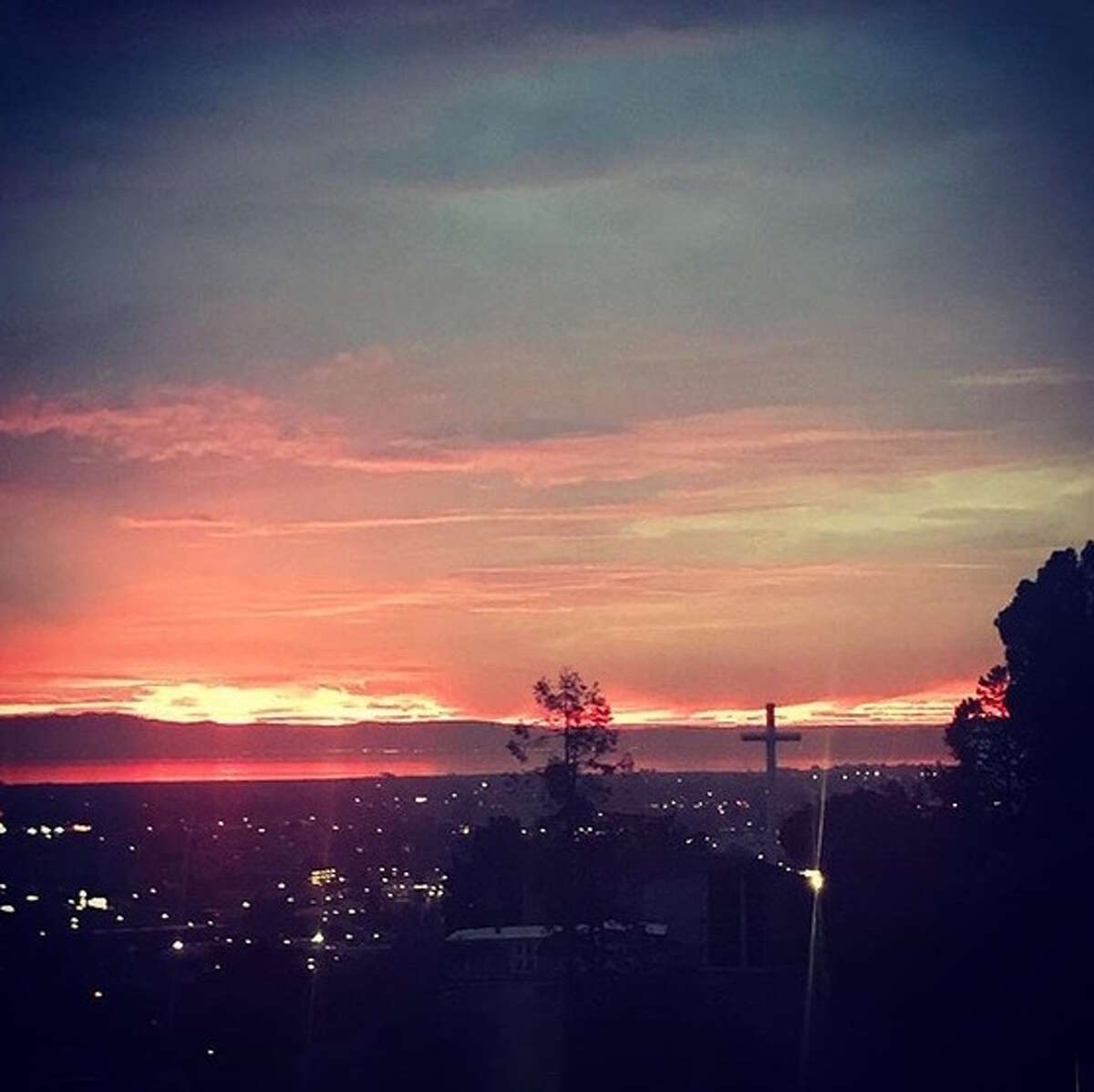 Photos: Gorgeous Thanksgiving sunset colors the Bay Area as crimson as ...
