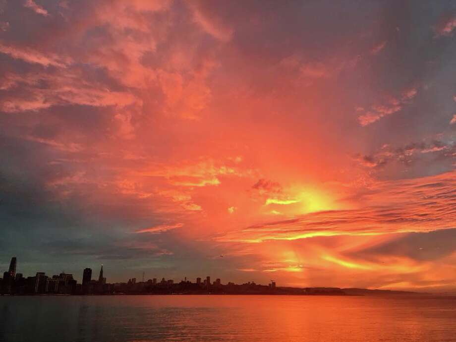 Photos: Gorgeous Thanksgiving sunset colors the Bay Area as crimson as ...