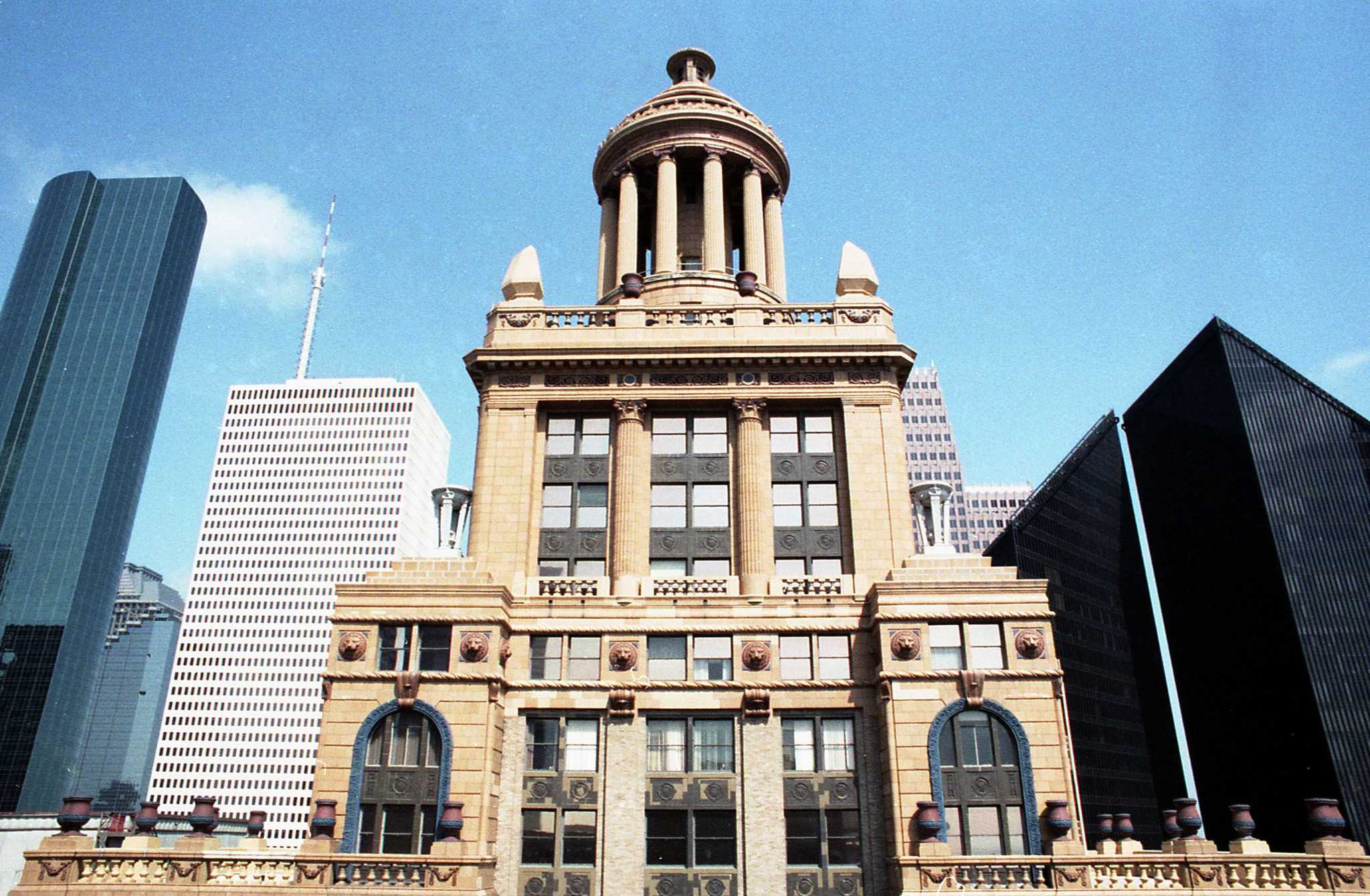 Owner of downtown's historic Esperson building secures new loan