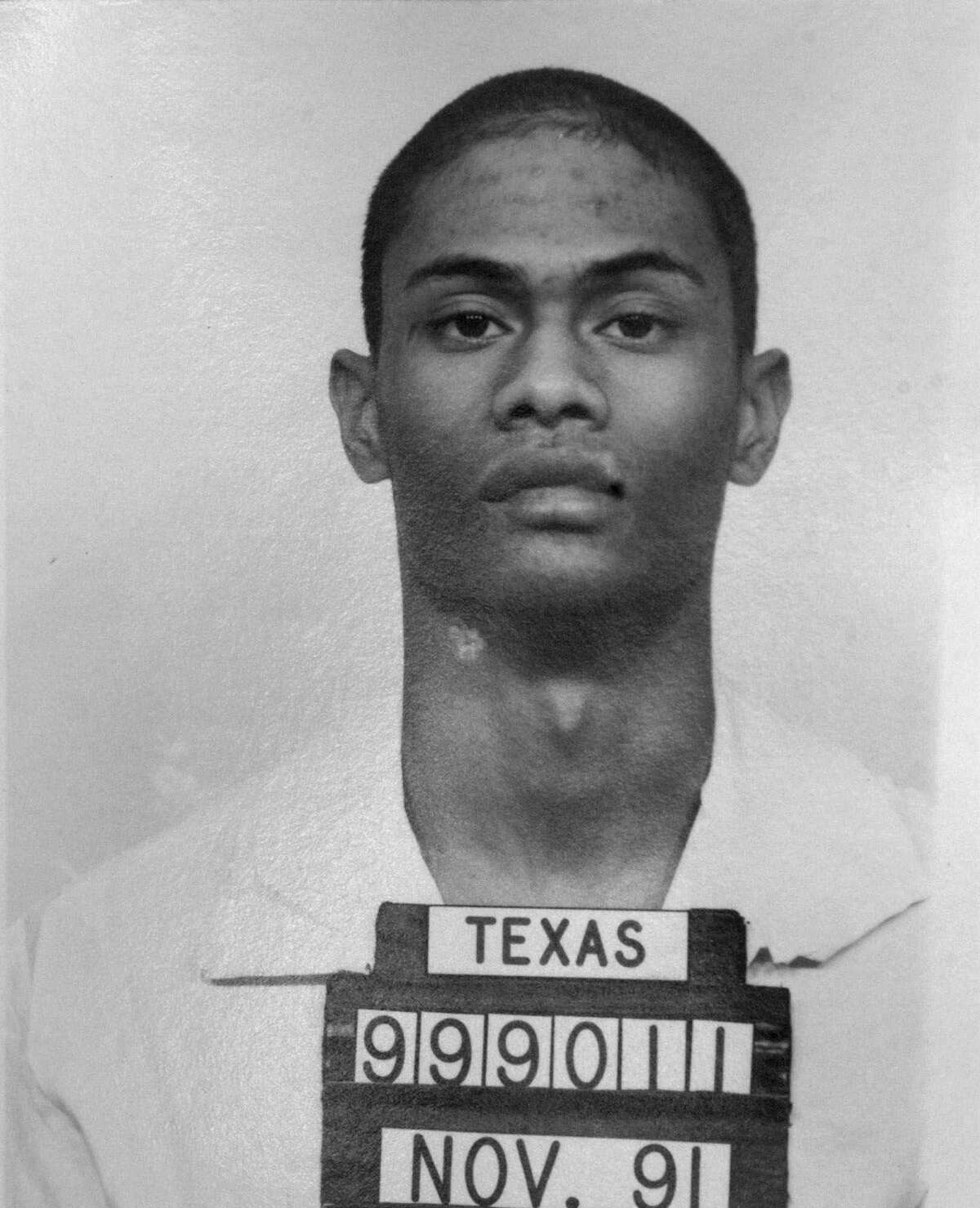 Long-ago Thanksgiving prison break has lasting impact on death row