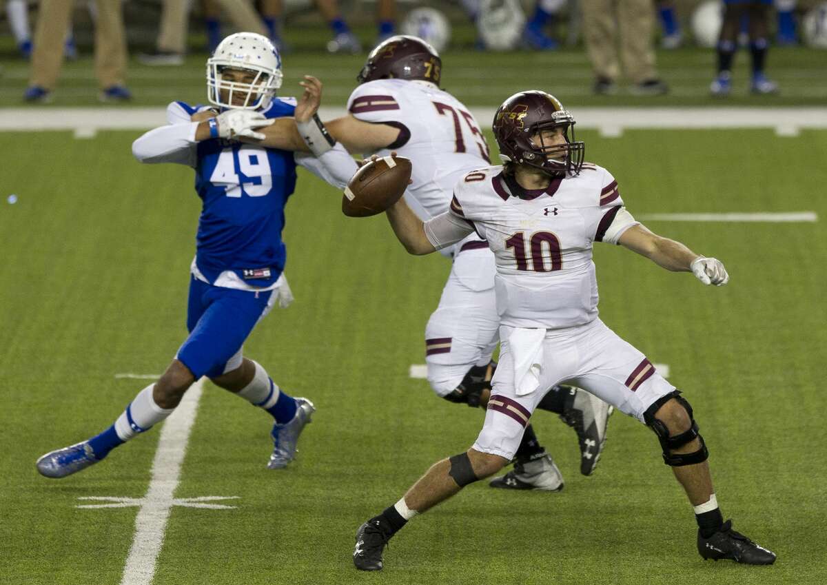 FOOTBALL: Temple out guns Magnolia West in area playoffs