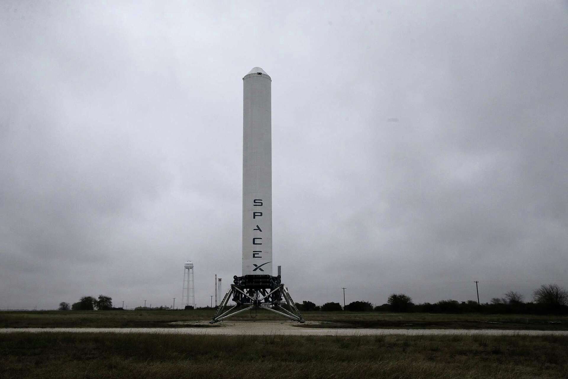 SpaceX engineers put rocket engines through their paces