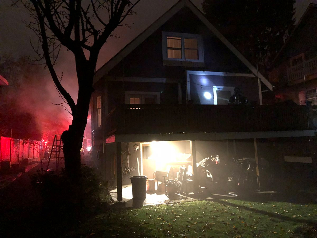 ‘Stubborn’ North Seattle house fire nearly spoils dinner