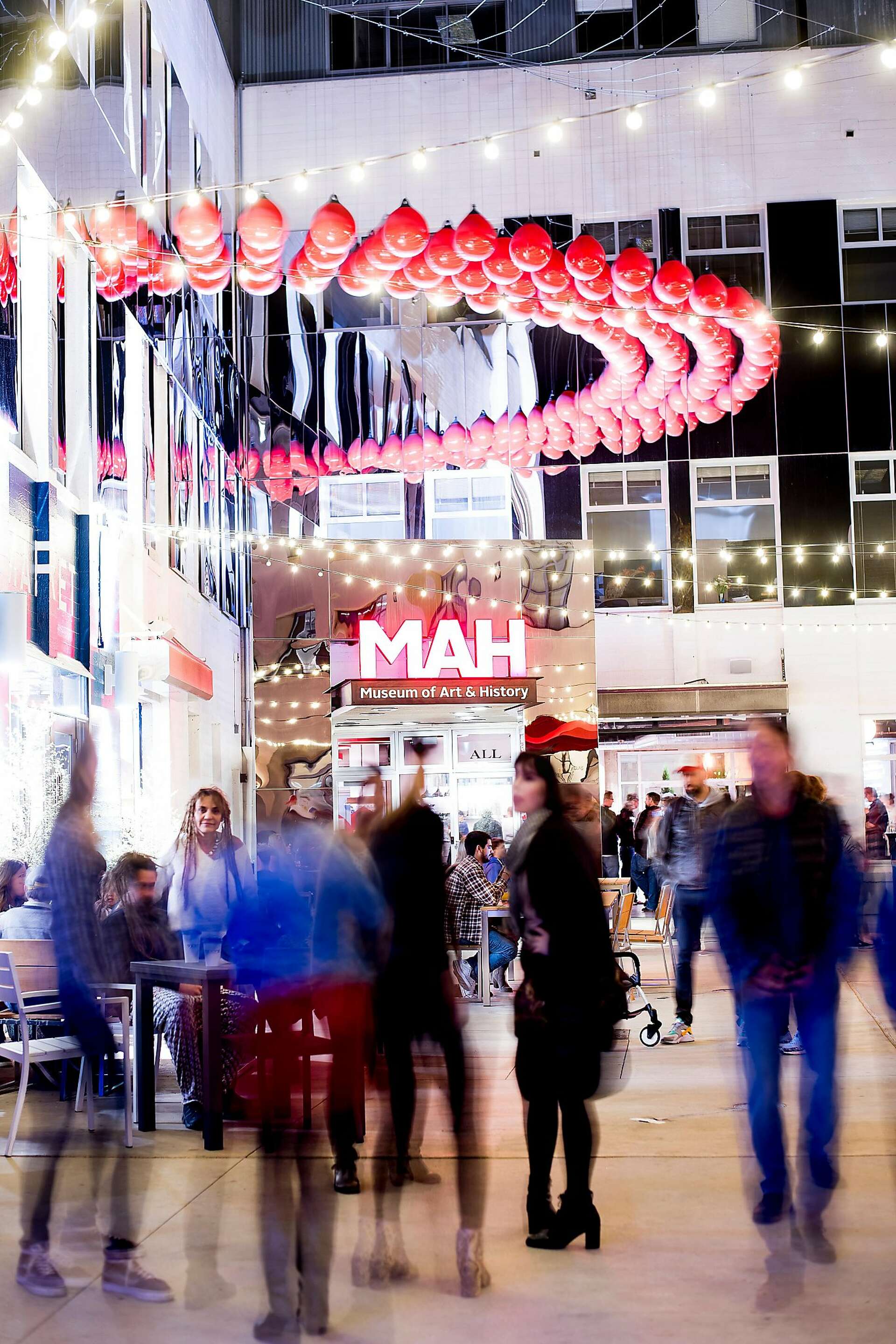 Santa Cruz: Abbott Square Market transforms dark spot in downtown