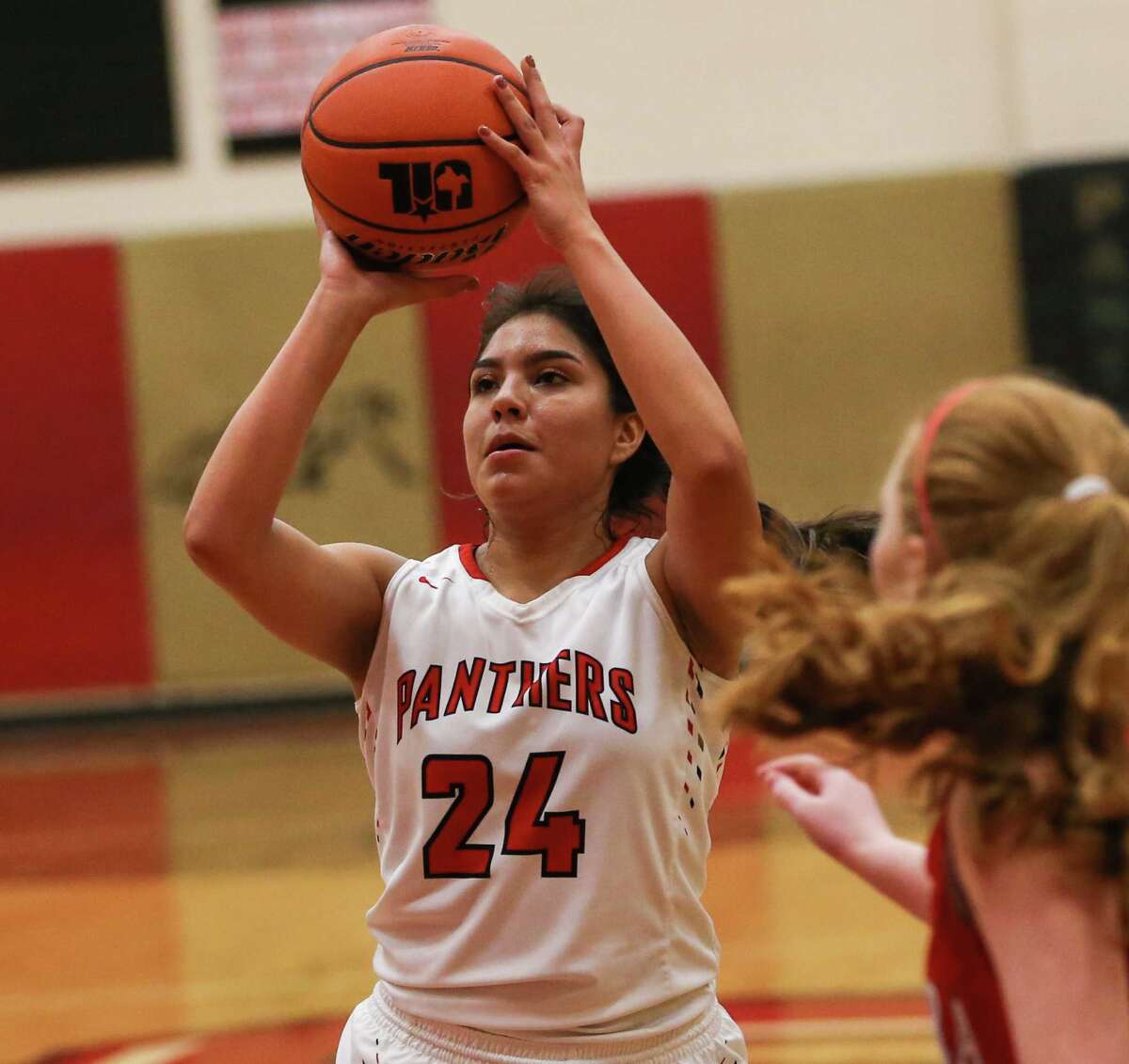 GIRLS HOOPS: Splendora tops Caney Creek to open district play