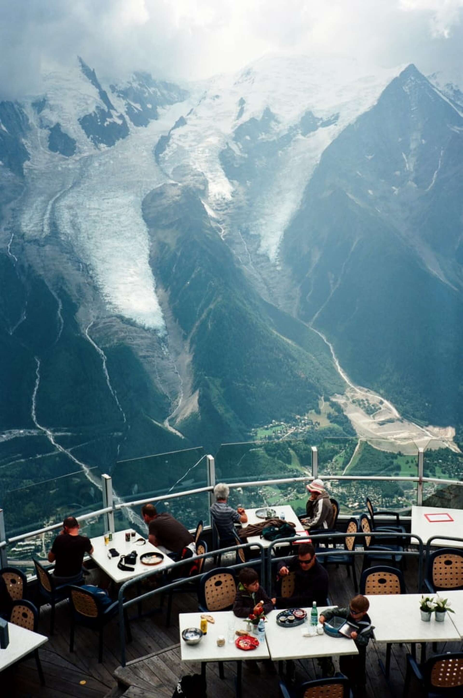 Restaurants with the best views in the world, including a few you can ...