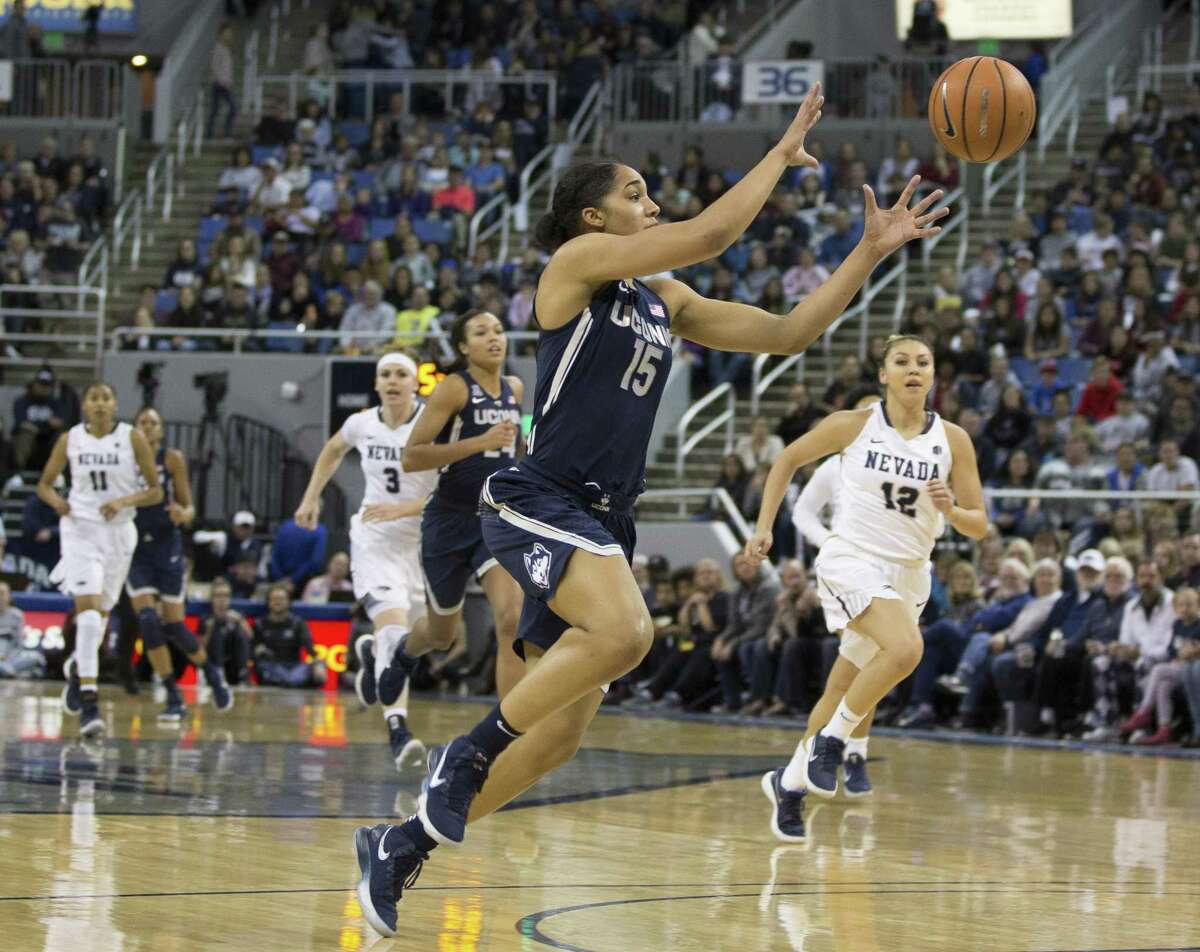 6 UConn players named to watch list for Naismith Trophy