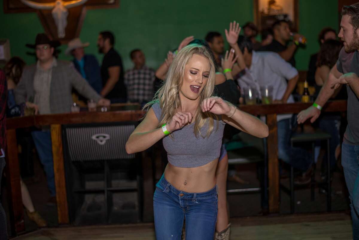 Photos: Daisy Dukes contest, two-stepping heat up San Antonio's Wild West