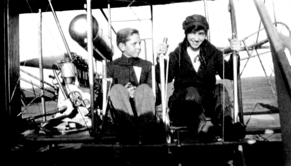 Katherine Stinson one of the greatest female aviators in history