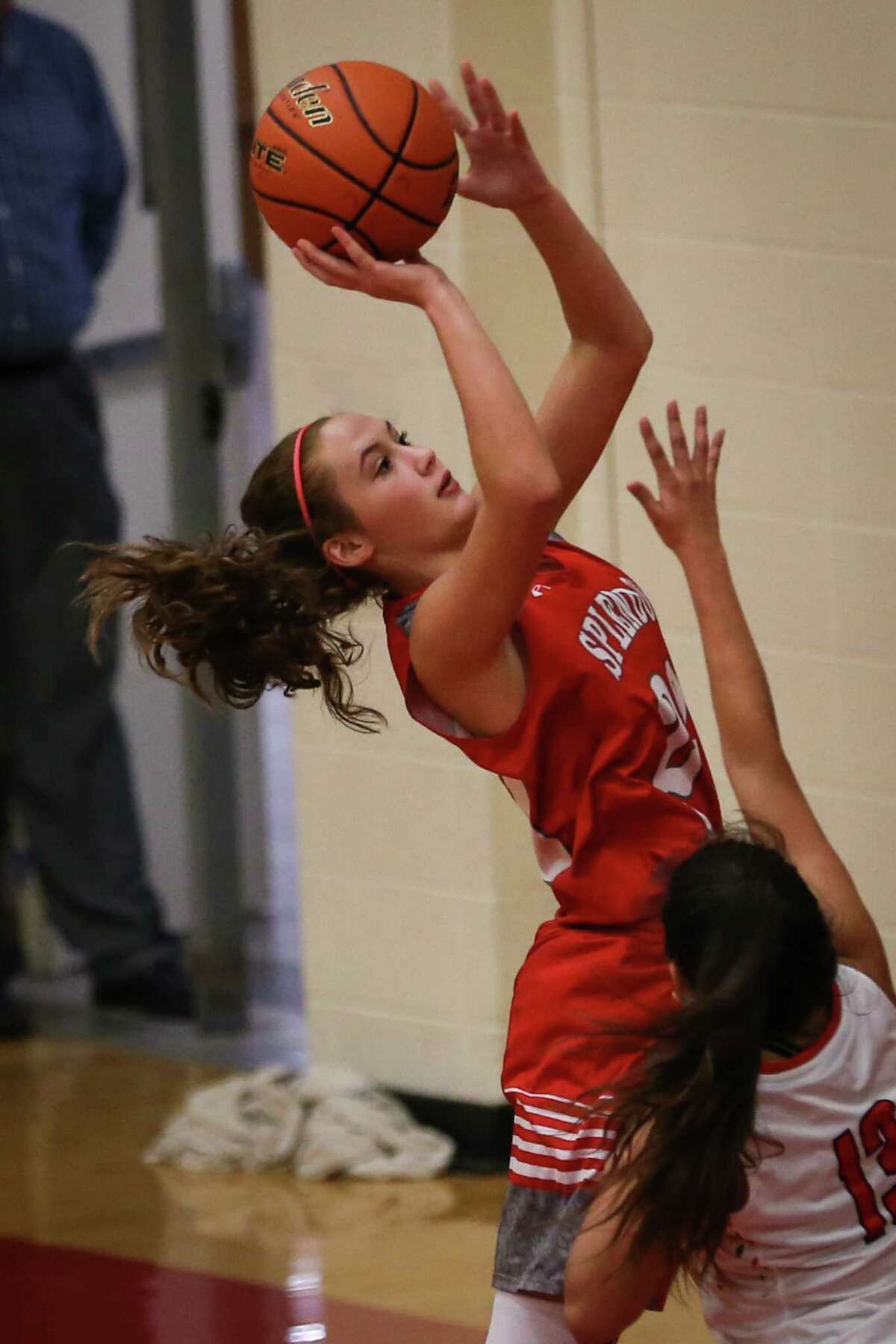 HOOPS ROUNDUP: Splendora rolls past Baytown Lee in District 21-5A
