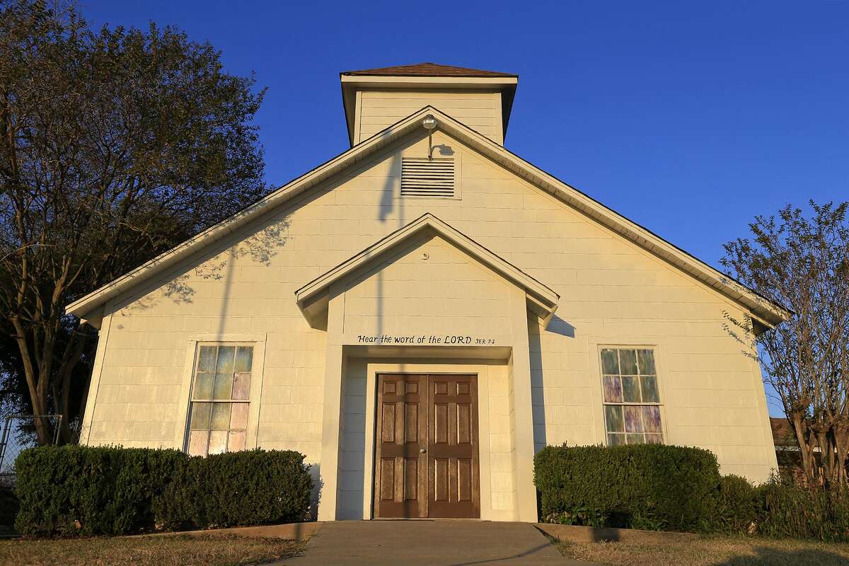A month after church massacre, faith and healing in Sutherland Springs