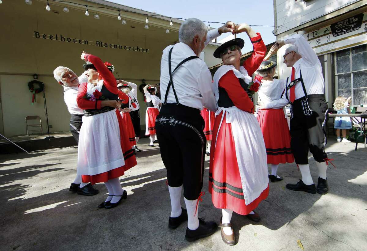 San Antonio performers bring German folk dance from around the country