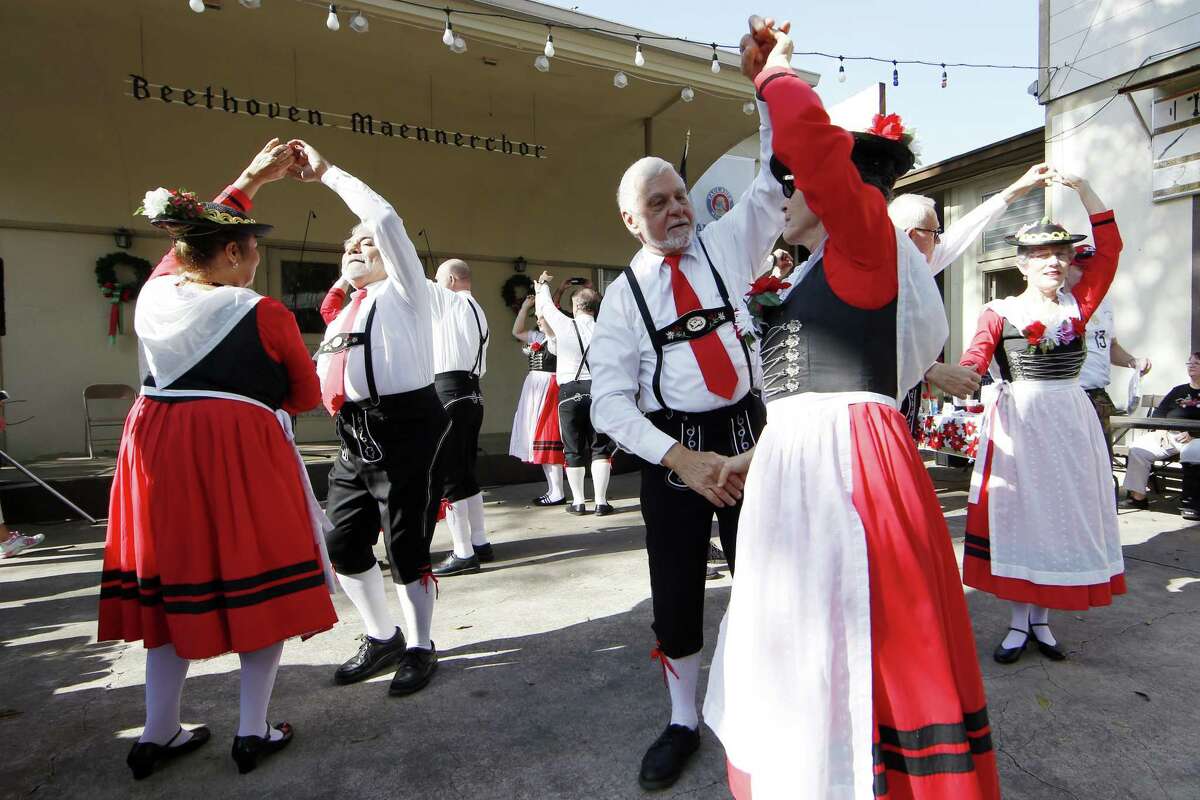 San Antonio performers bring German folk dance from around the country