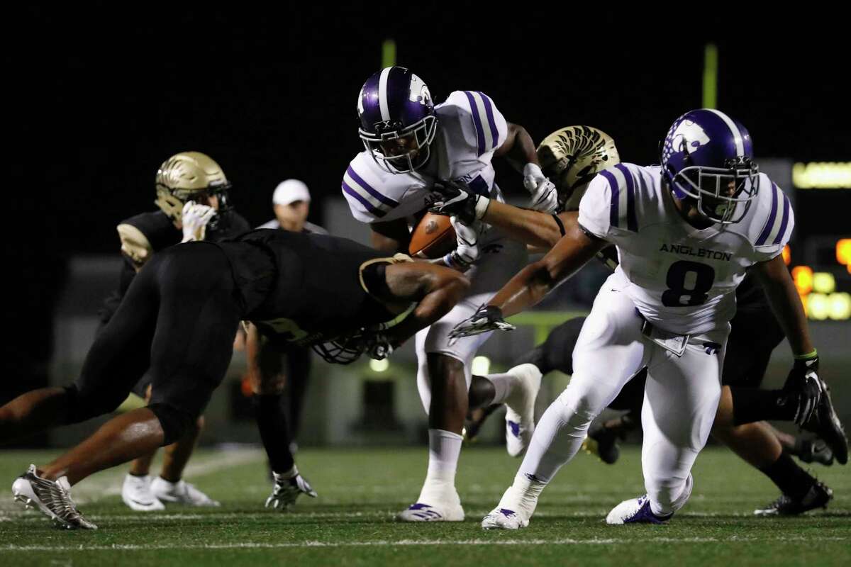Foster sets up championship rematch with Angleton