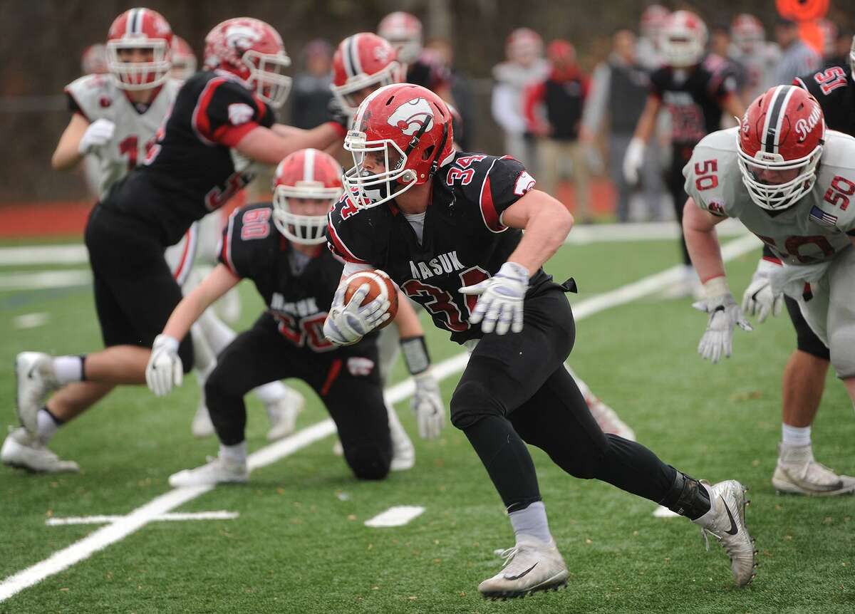 Masuk topples four-time defending champ New Canaan to reach L final