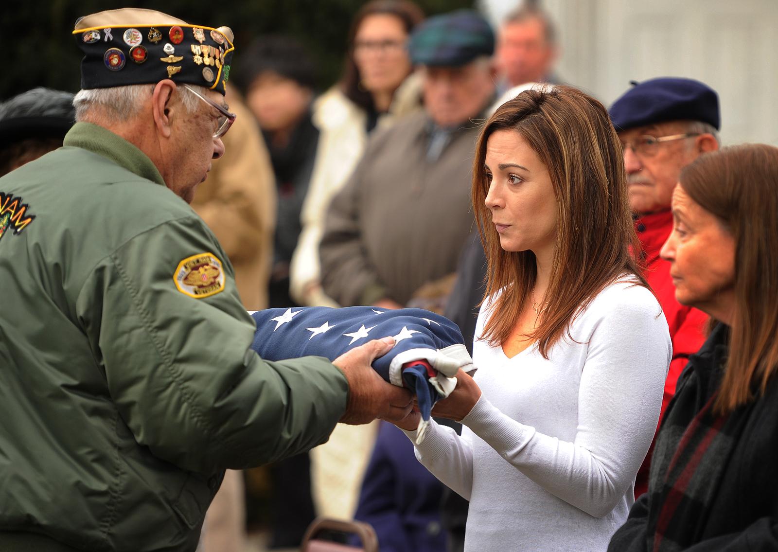 WWII bomber crew member honored as Veteran of the Month