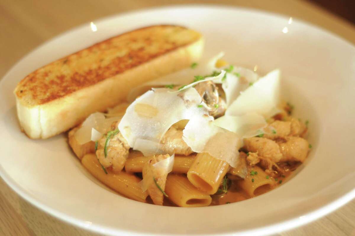 First look: Moxie’s Grill & Bar