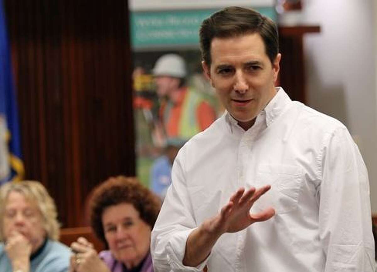 Rowland prosecutor to run for state attorney general