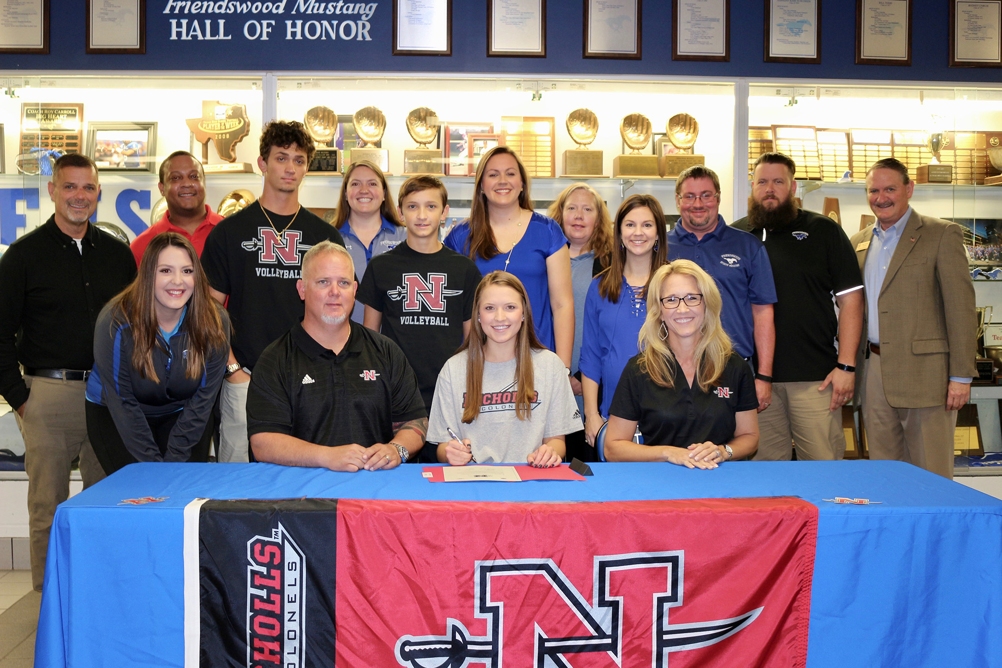 Kylie Lockhart signs with Nicholls State