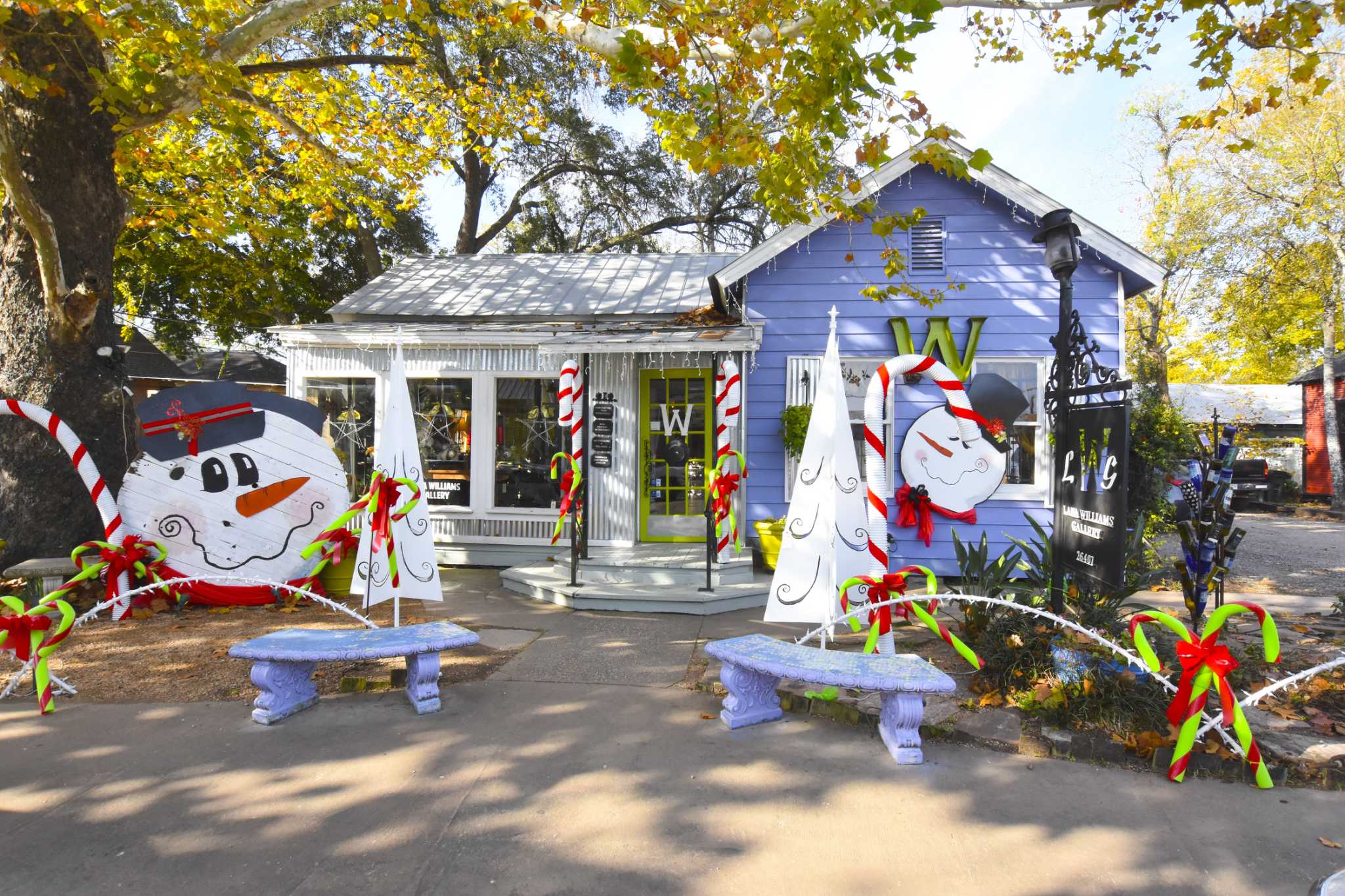 Photos: Old Town Spring Home for the Holidays