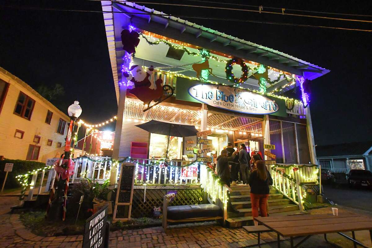 Photos: Old Town Spring Home for the Holidays