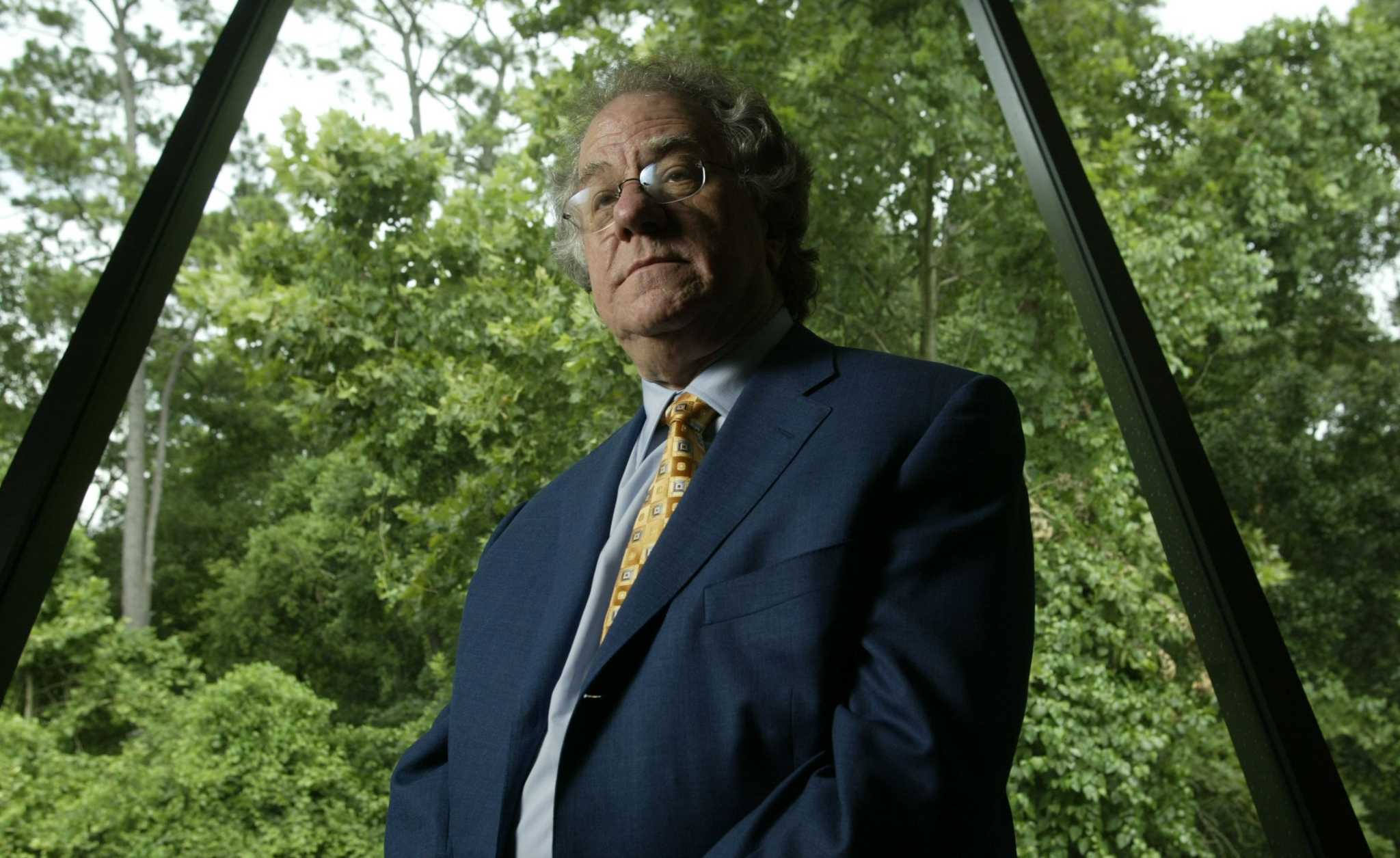 Former UT chairman Charles Miller dies at 83